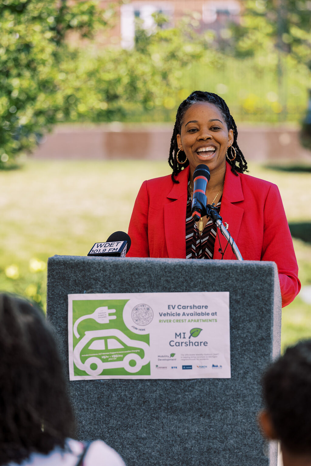Electric Vehicle Carshare Program Launched at Detroit’s River Crest ...